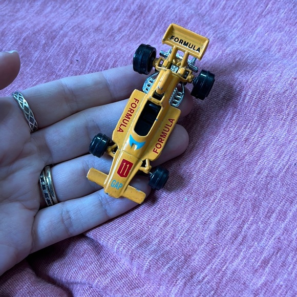 Toys | Yatming Casting 1311 Lola T37 Formula 1 Race Car Yellow 11 164 ...